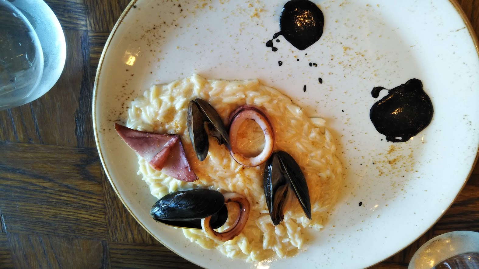 日比谷ミッドタウンのお薦めランチ「Seafood & Tapas LUBINA」 - Camellia Tours