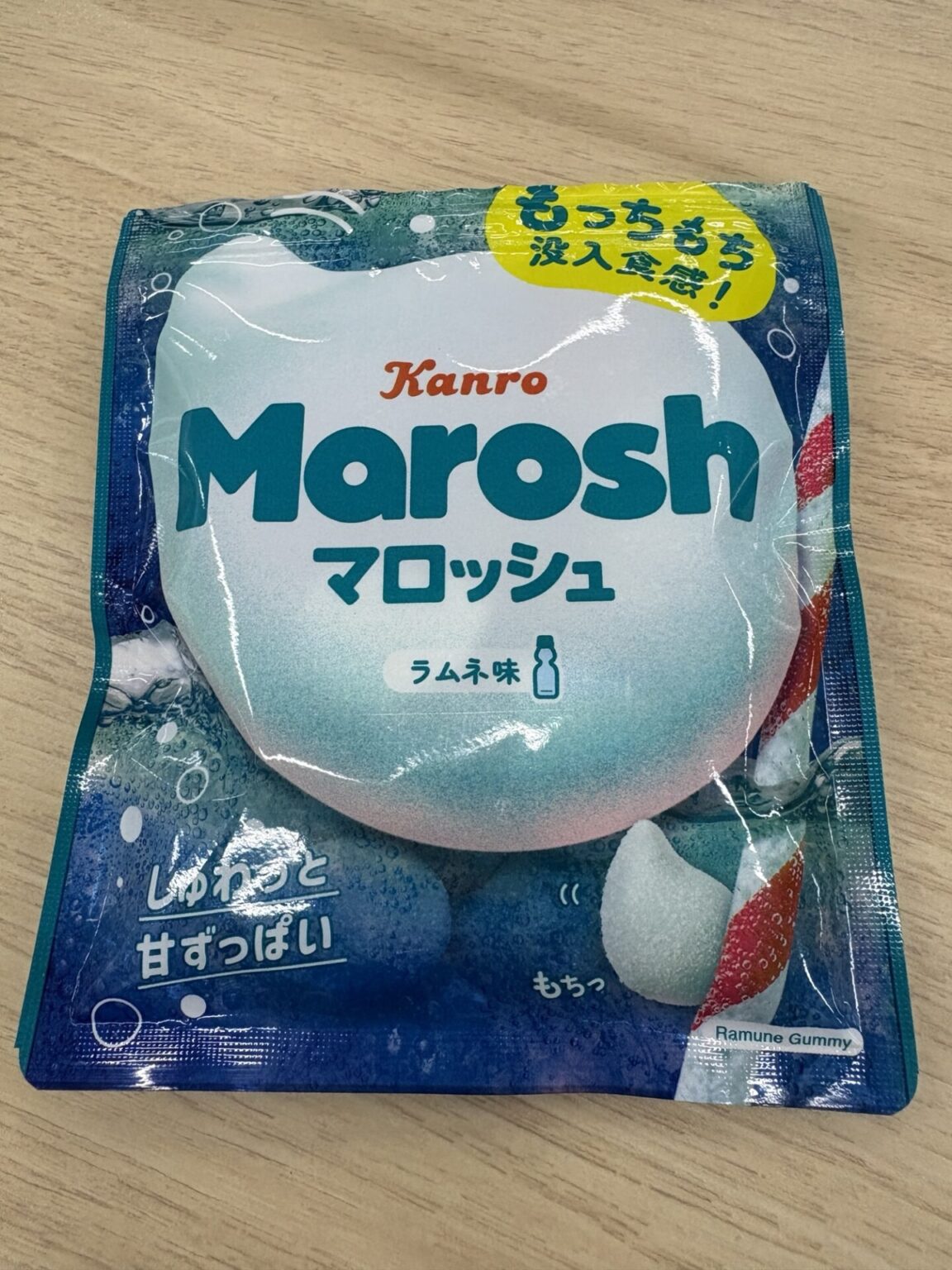 Marshmallow x soda, a fun snack with a new texture! ~Maroshu Ramune ...